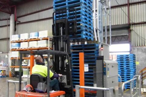 High capacity automatic pallet dispenser | PHS Innovate