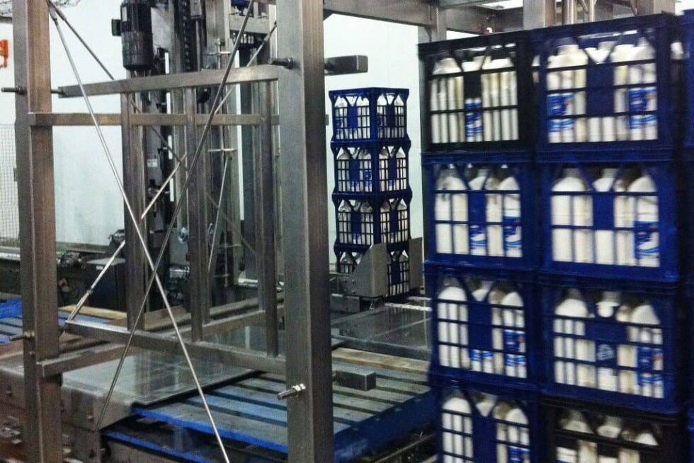 Crate palletizer | Automatic palletizer | PHS Innovate